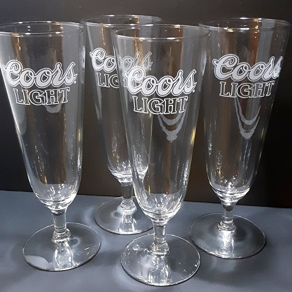 Coors Light | Dining | Coors Light Draft Beer Glasses 4 Tall Footed ...